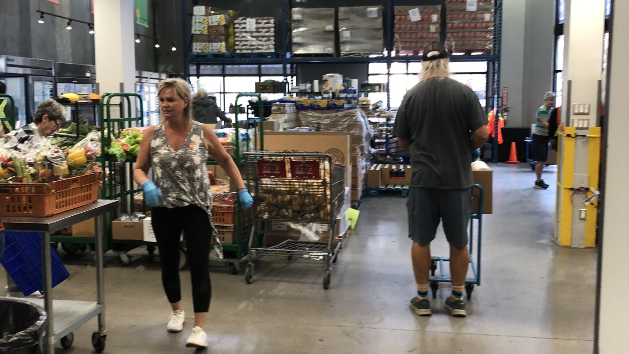 Evacuated Rogers employees in Kelowna help their community during ...